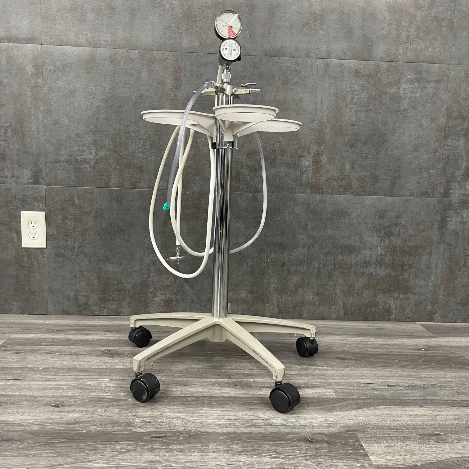 Suction Canister Stand with Regulator