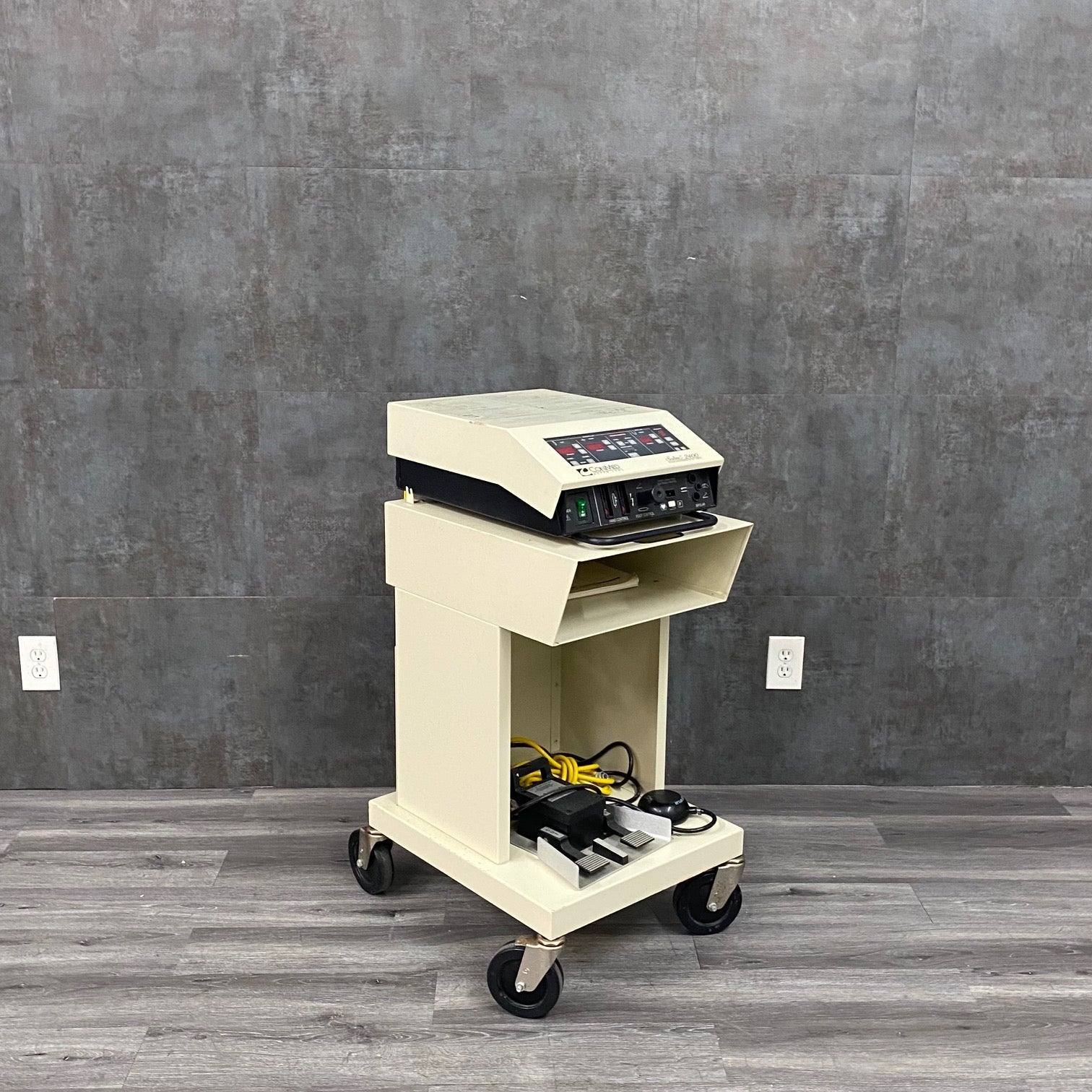 Conmed Sabre 2400 ESU