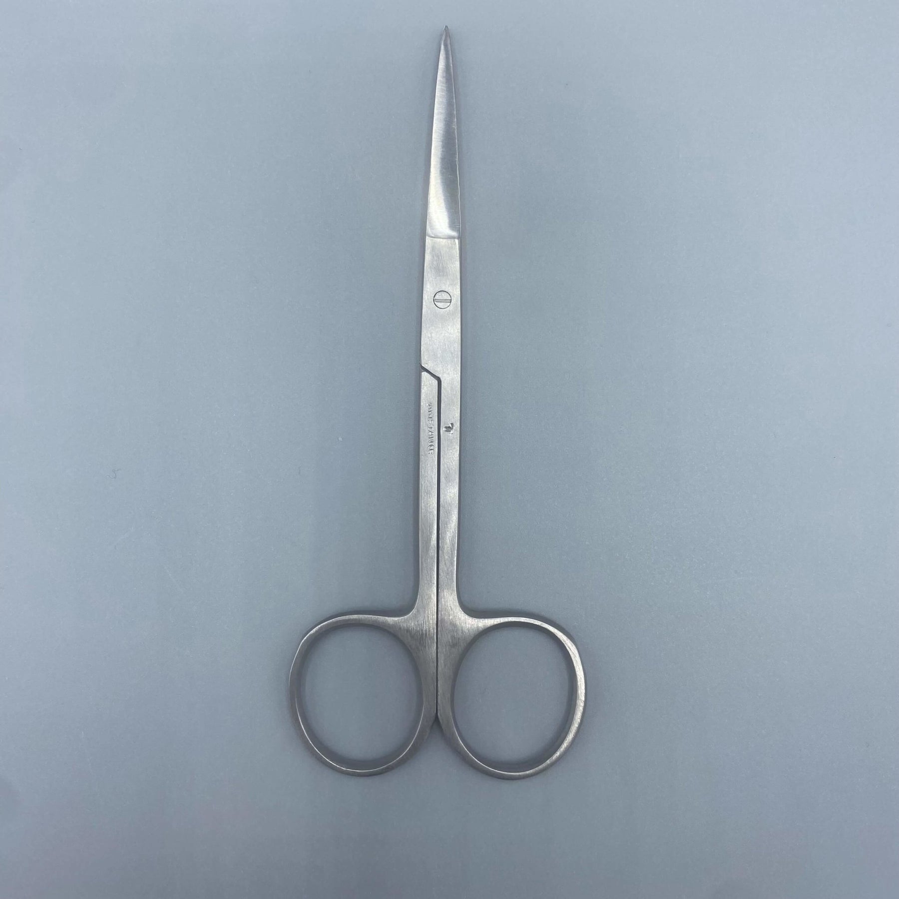 Crown Iris Scissors Satin