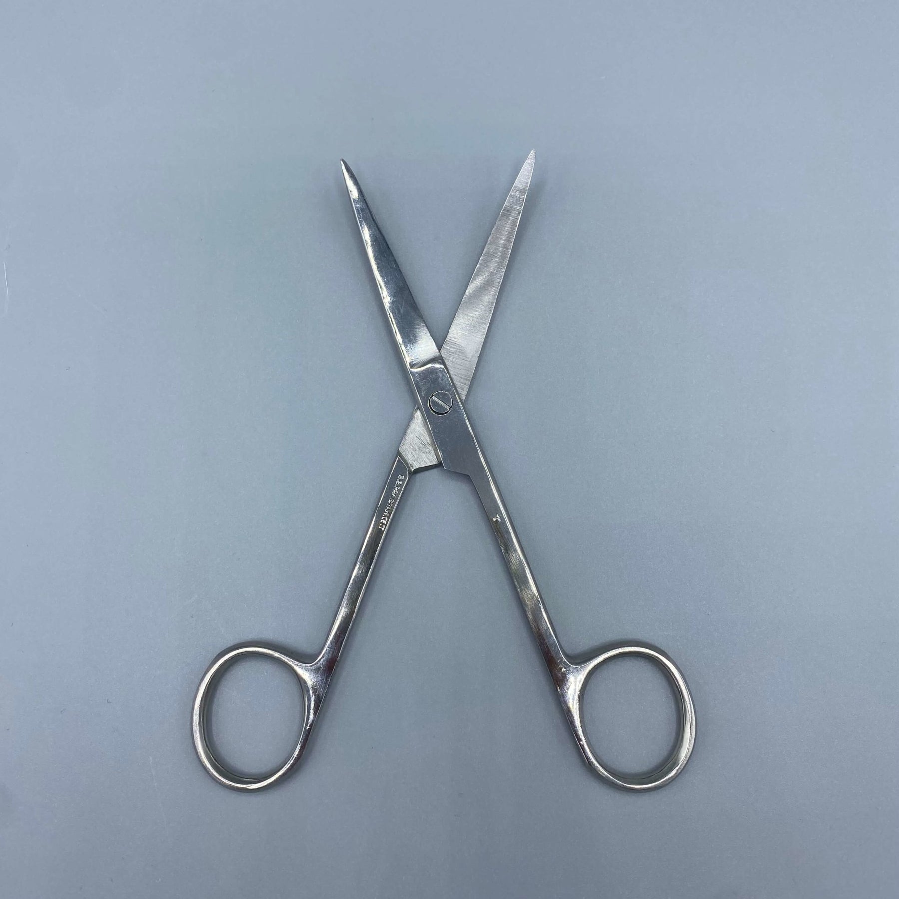 Crown Operating Room Scissors Curved Sharp/Sharp