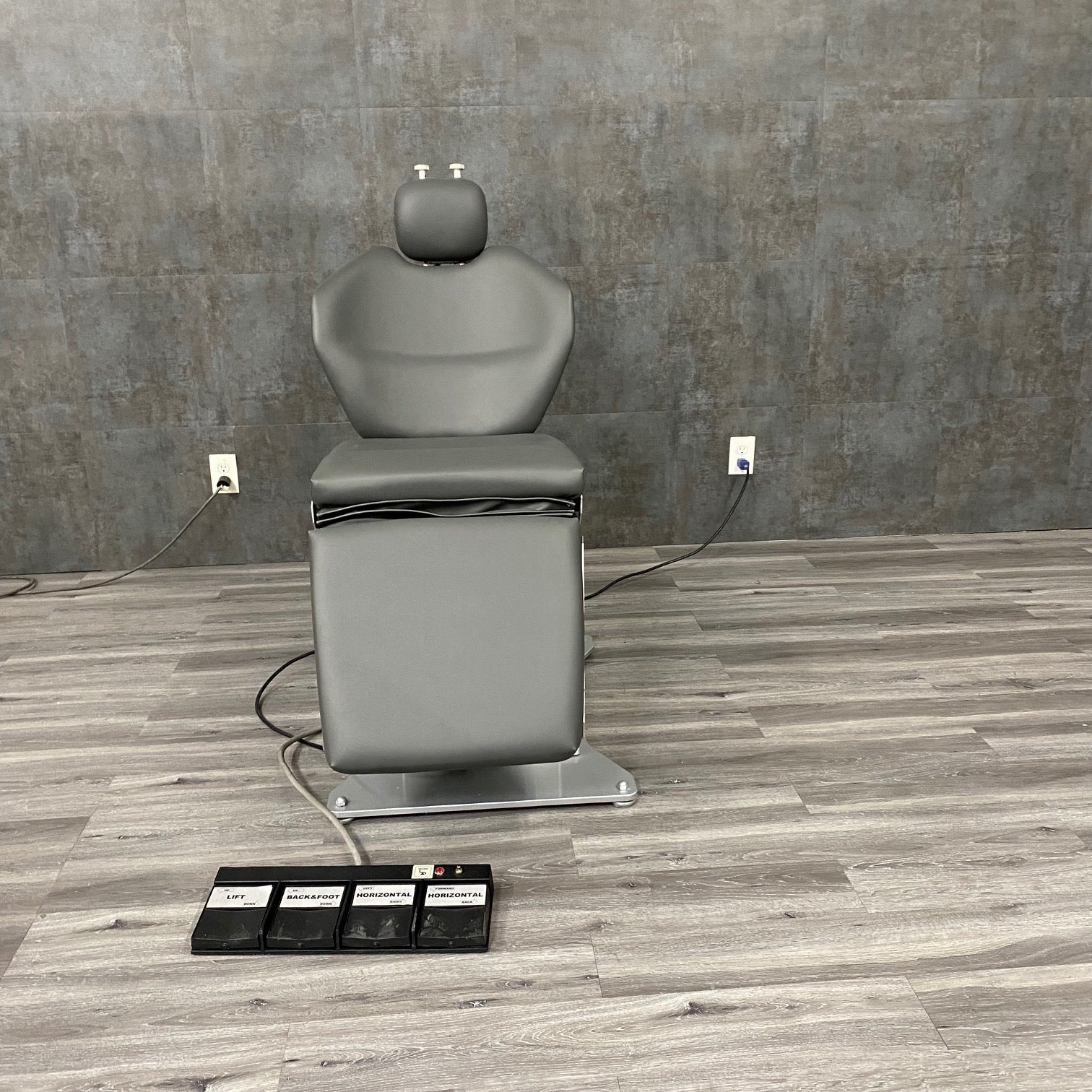 Dexta XYZ Procedure chair