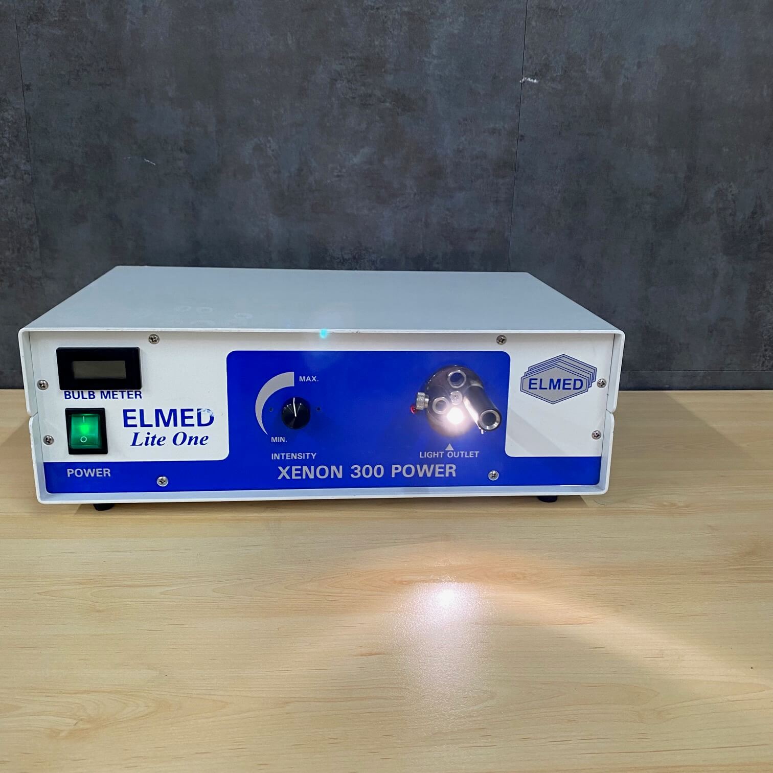Elmed Lite One Xenon 4 Port Surgical Light Source - – Angelus Medical ...