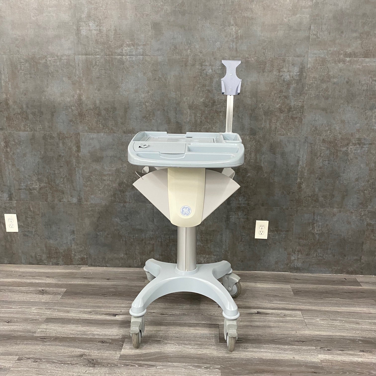 GE Mac EKG ECG Mobile Cart
