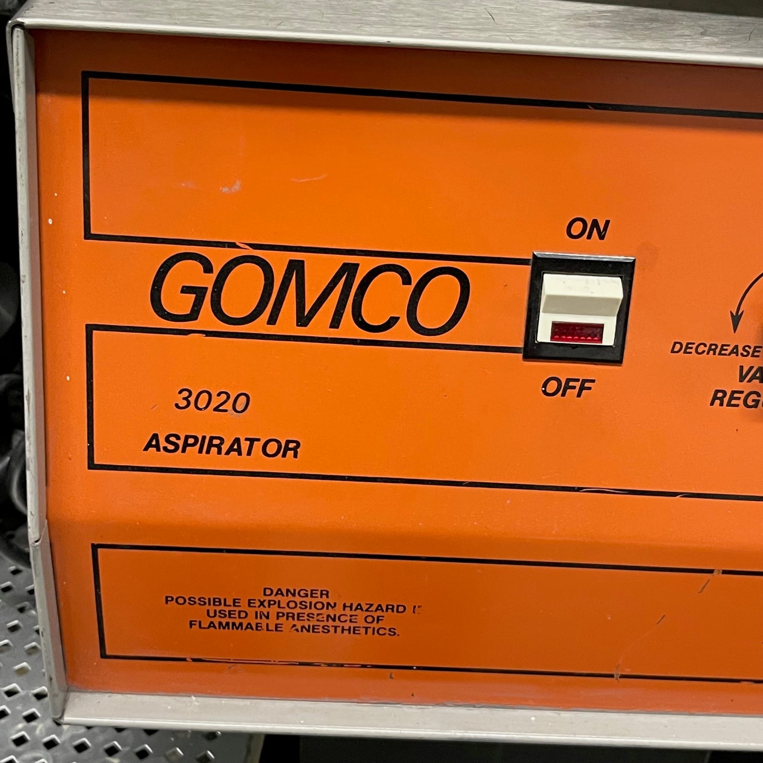 Gomco 3020 Aspirator / Suction Pump