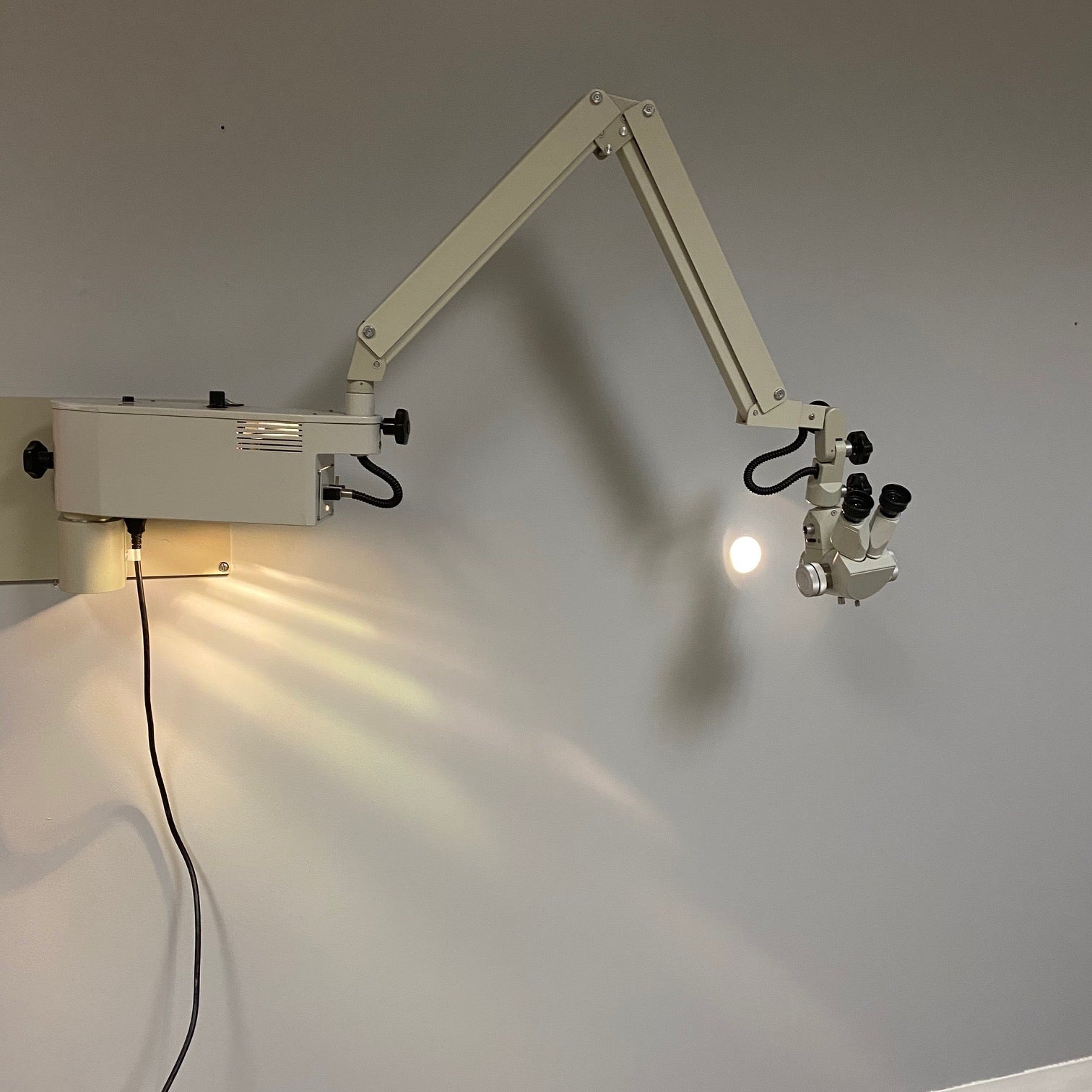 L&W ENT Dental Wall Mounted Microscope (Floor Model)