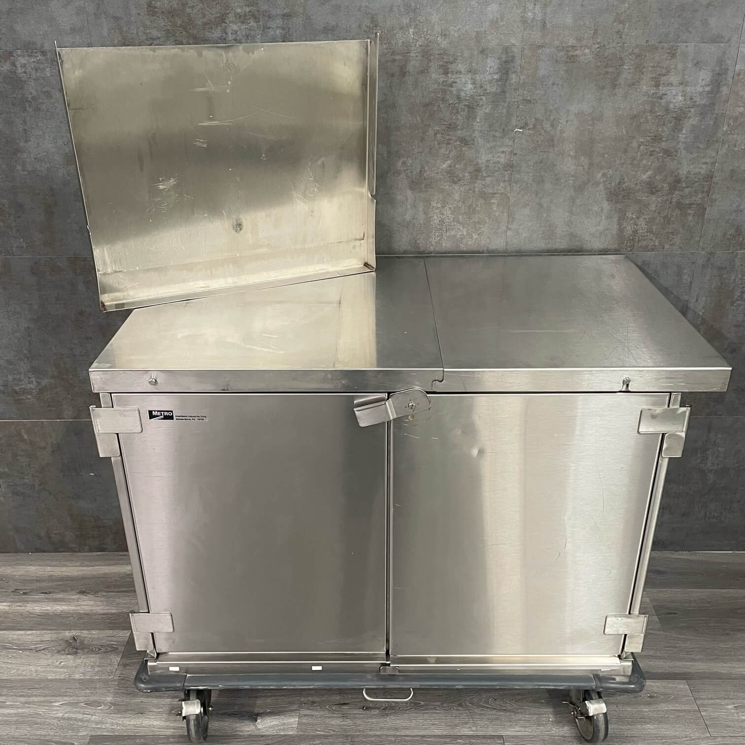 Metro Stainless Steel Surgical Case Cart
