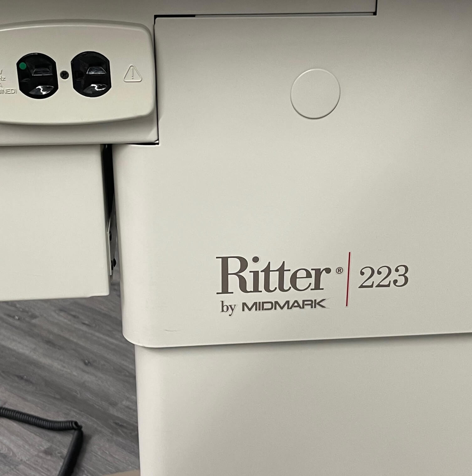 Midmark Ritter 223 Full Power Exam Table