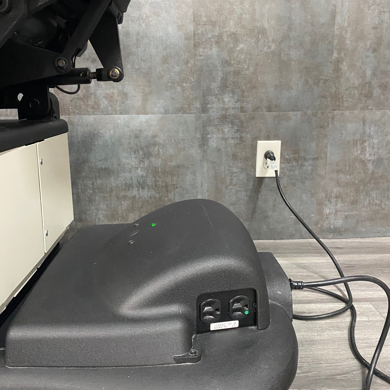 Midmark Ritter 647 Podiatry Chair