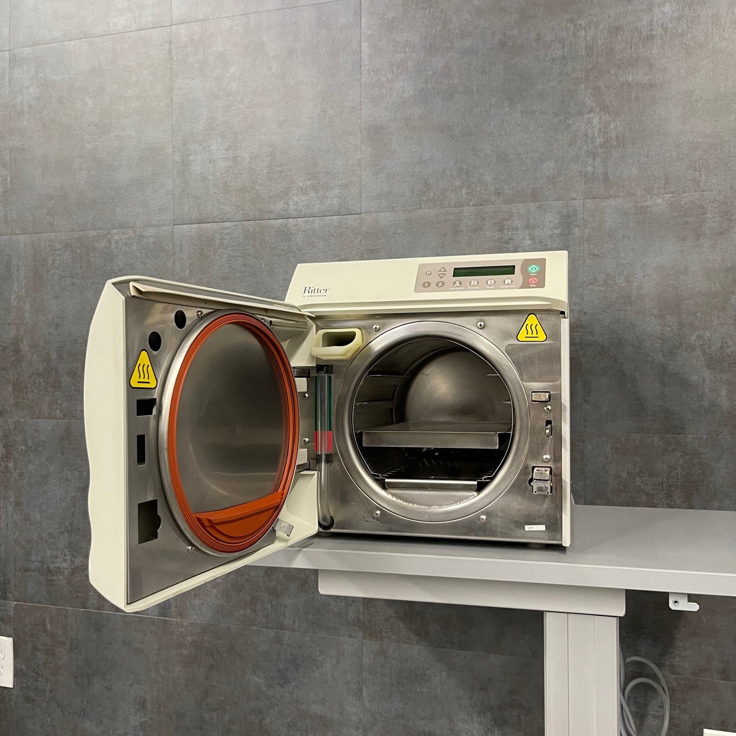 Midmark M9 Autoclave