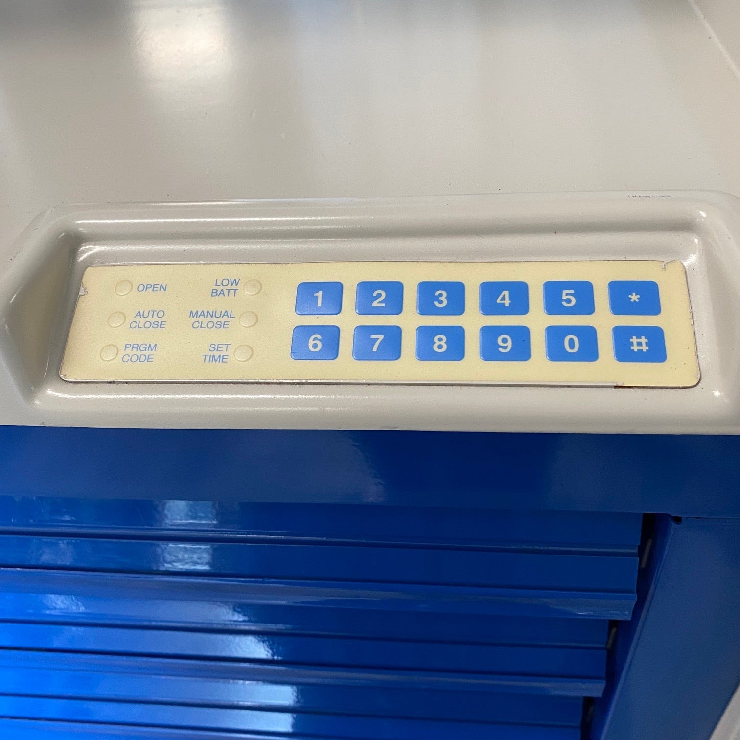 MMP Programmable Medication Cart, Crash cart