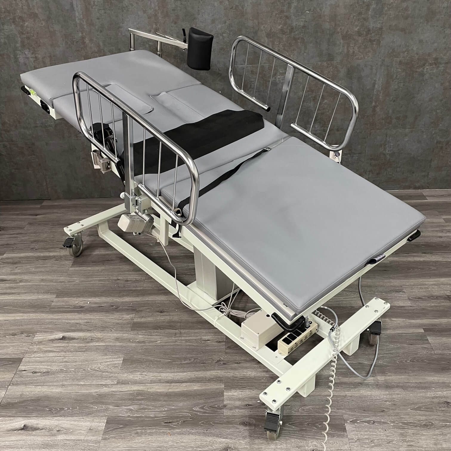 MPI 1736 Echo Side Tilt Table