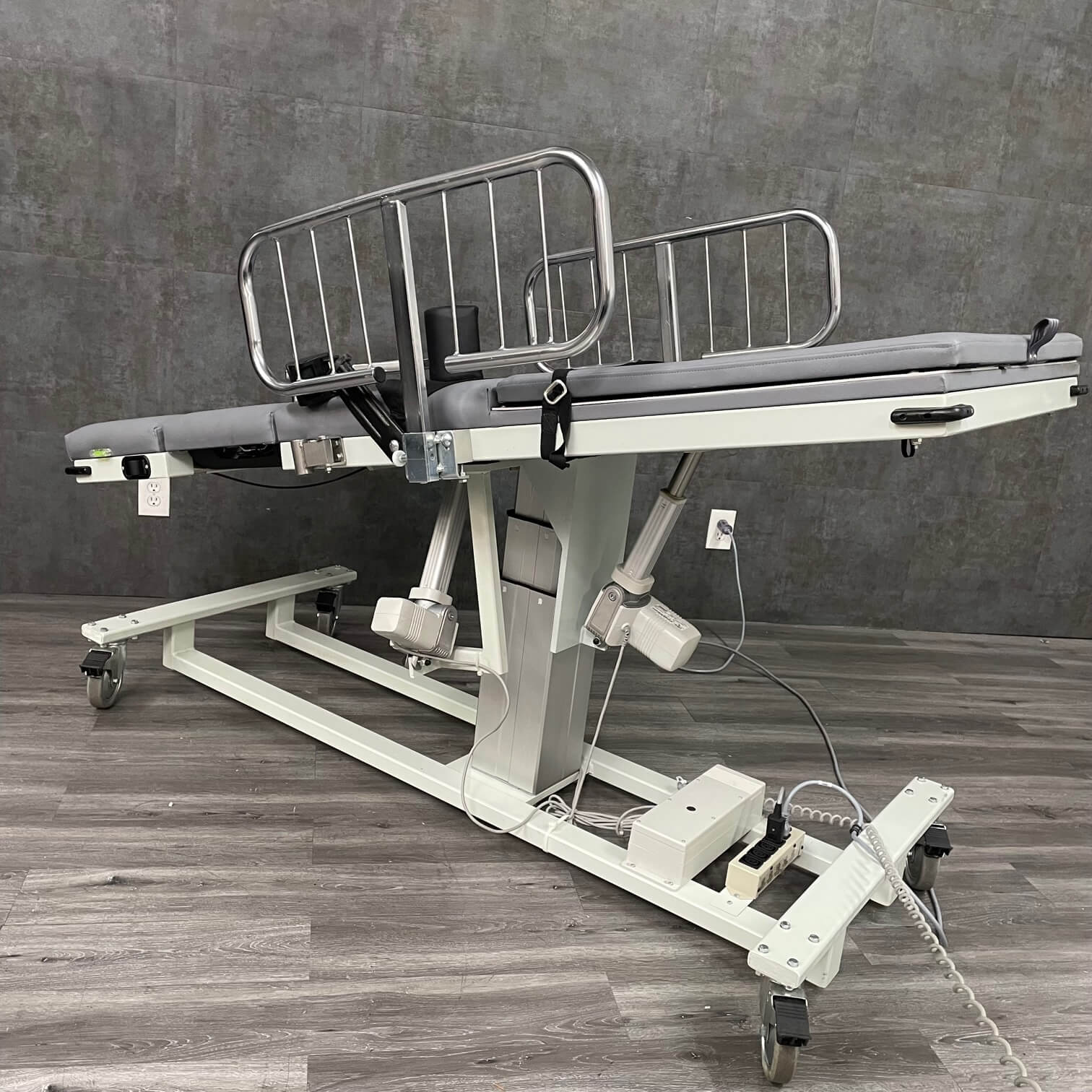 Mpi 1736 Echo Side Tilt Table 5052