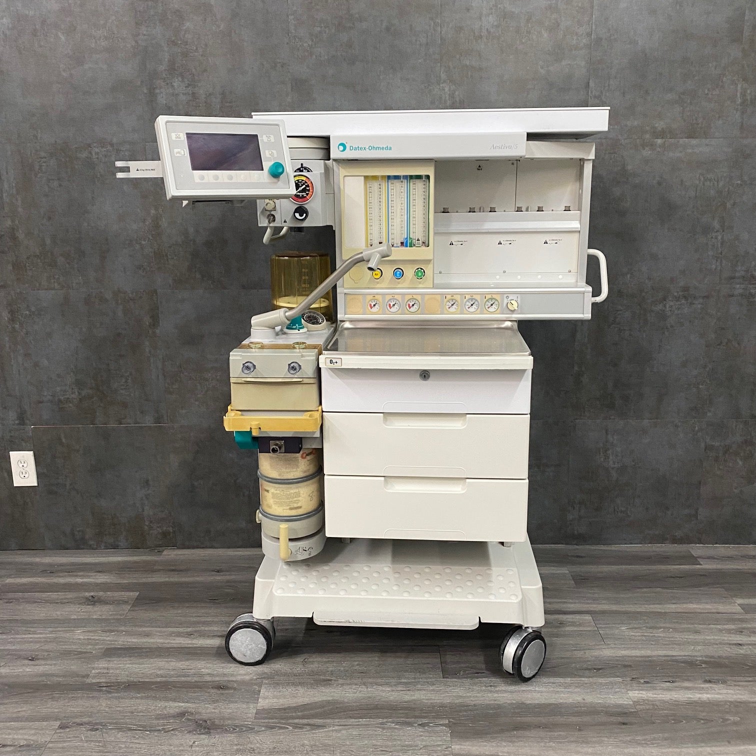 Ohmeda Aestiva/5 Anesthesia Unit with 7900 SmartVent