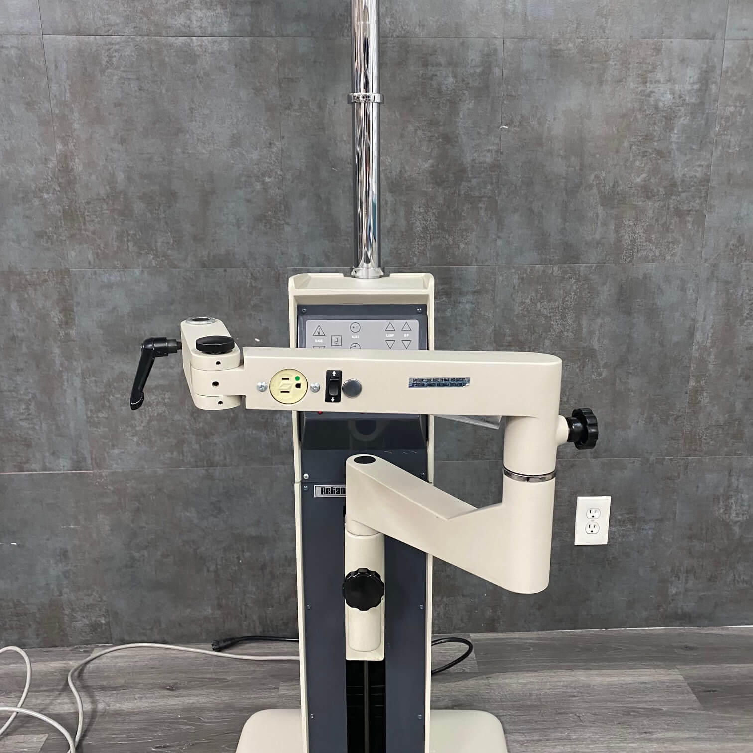 Reliance 7720 Instrument Stand