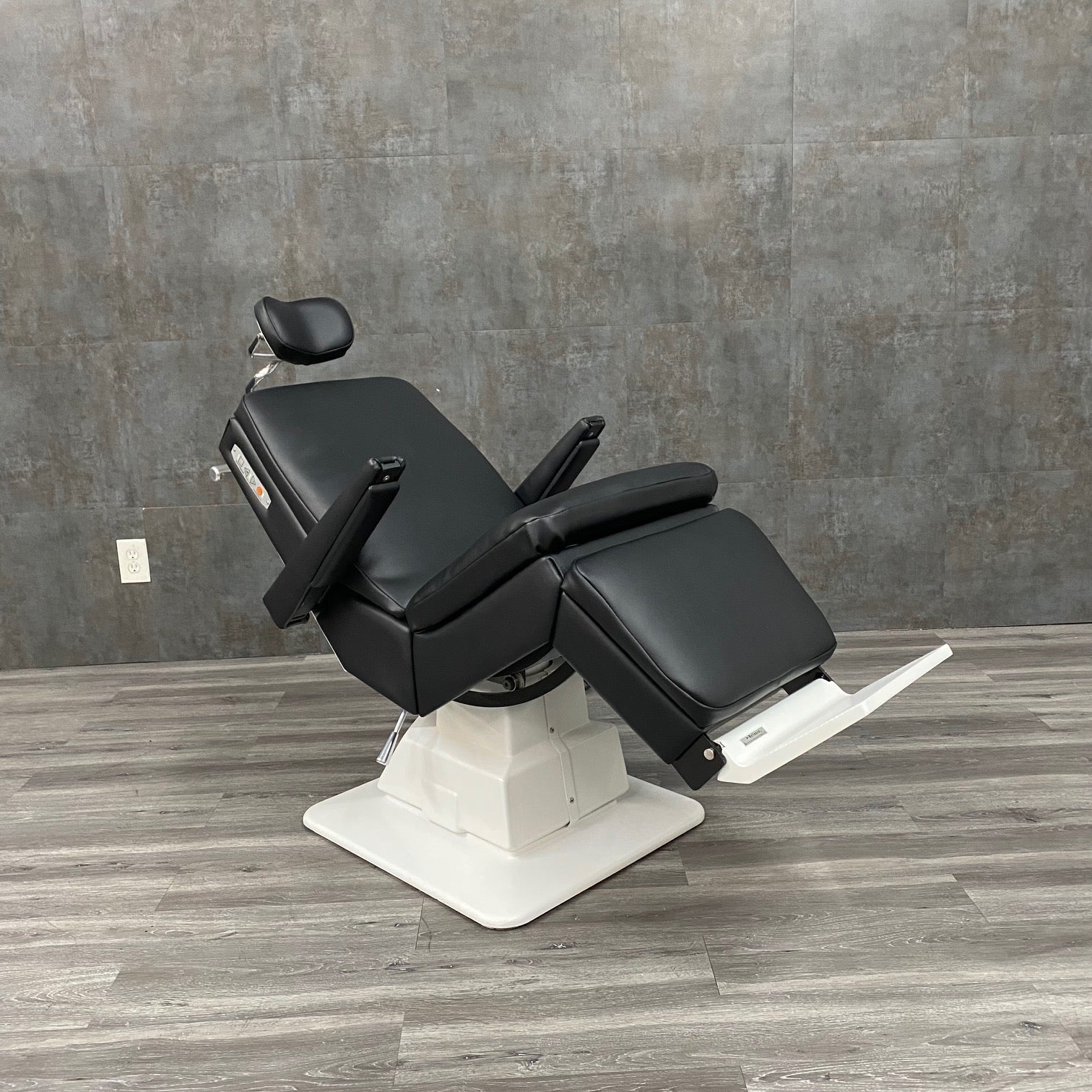 Reliance Tilt Chair with Swivel Base