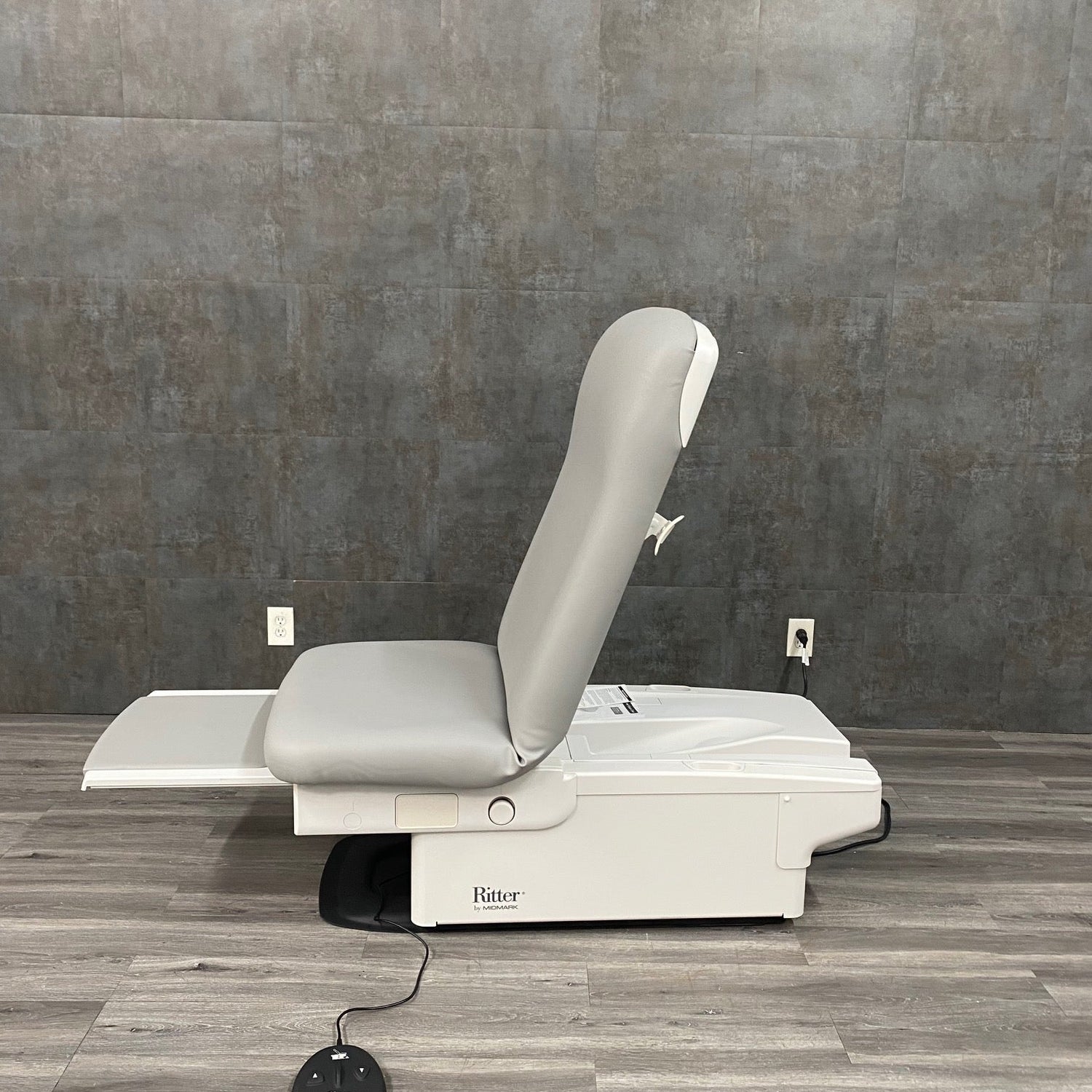 Ritter 224 Barrier-Free Examination Power Exam Table - – Angelus ...