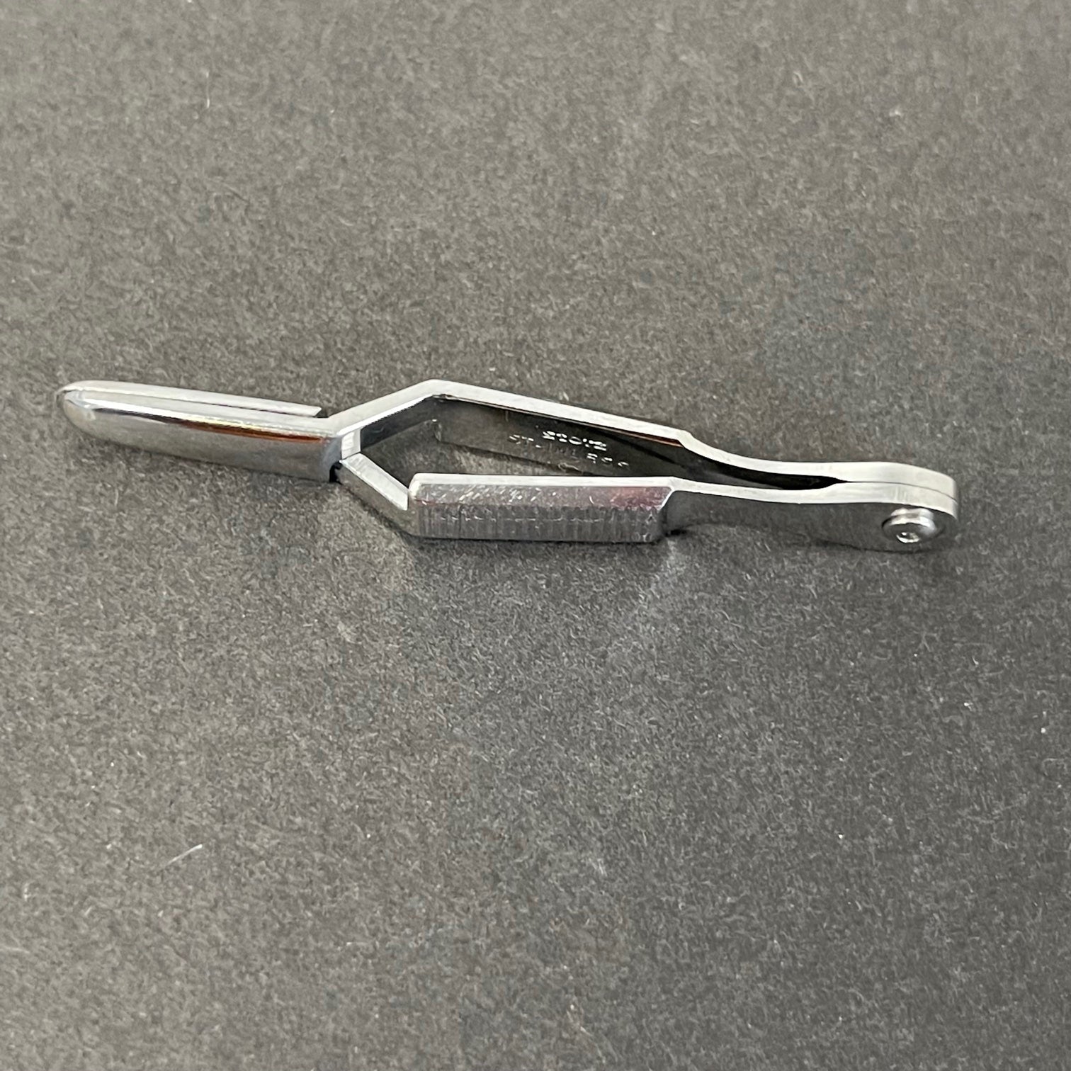 Storz bulldog Serrefine Forceps (Used)
