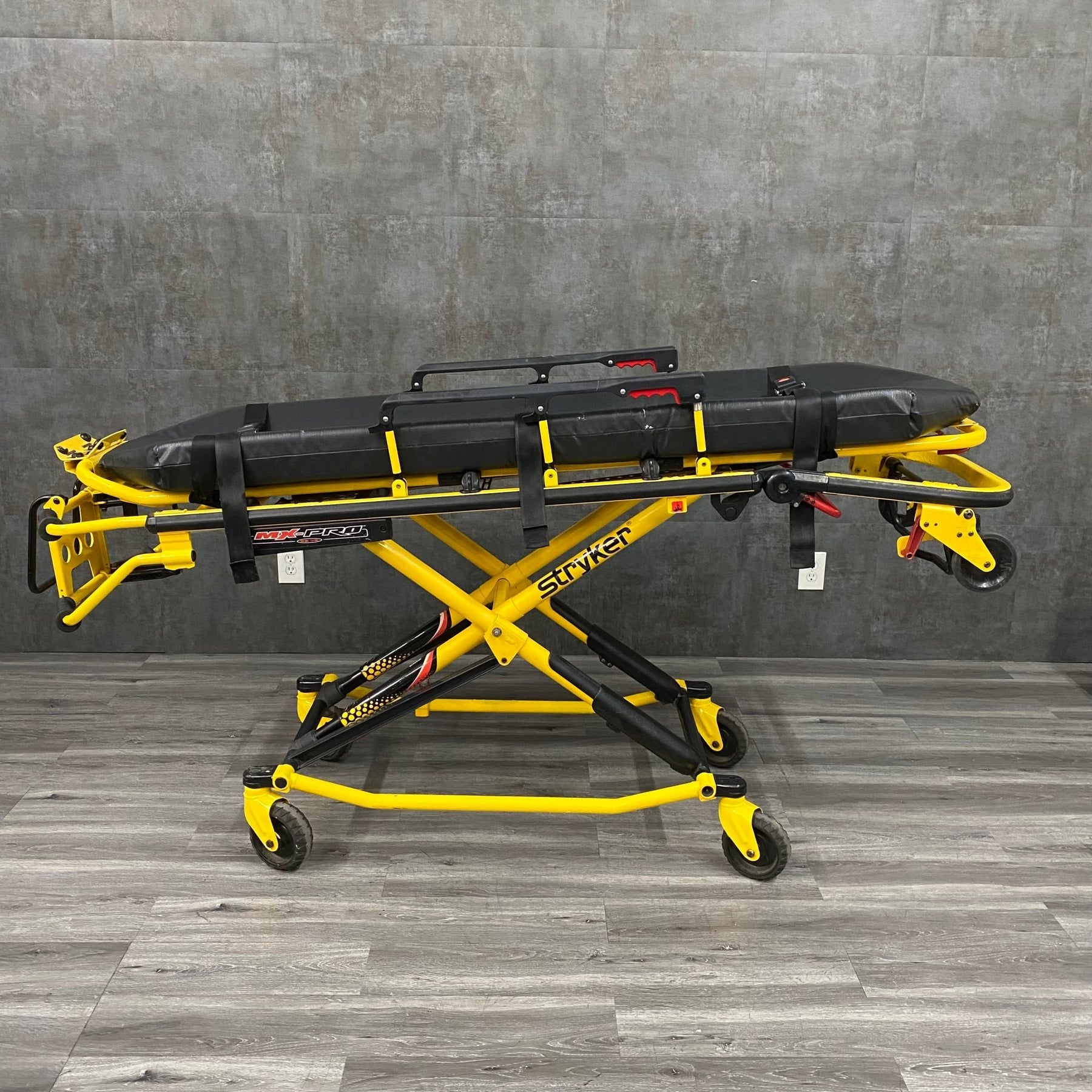 Stryker MX-PRO gurney,Ambulance Gurney, Stryker ambulance gurney ...