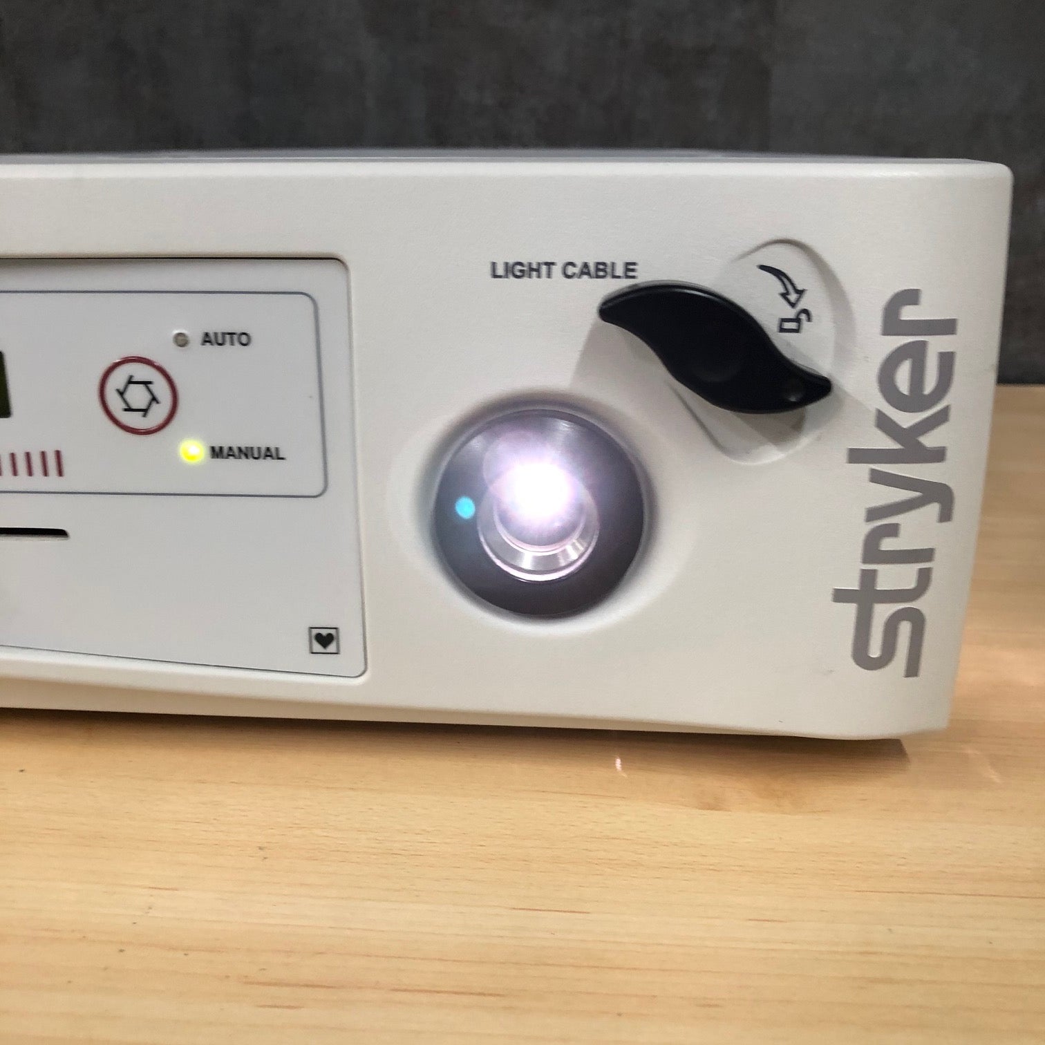 Stryker X7000 Xenon Light Source
