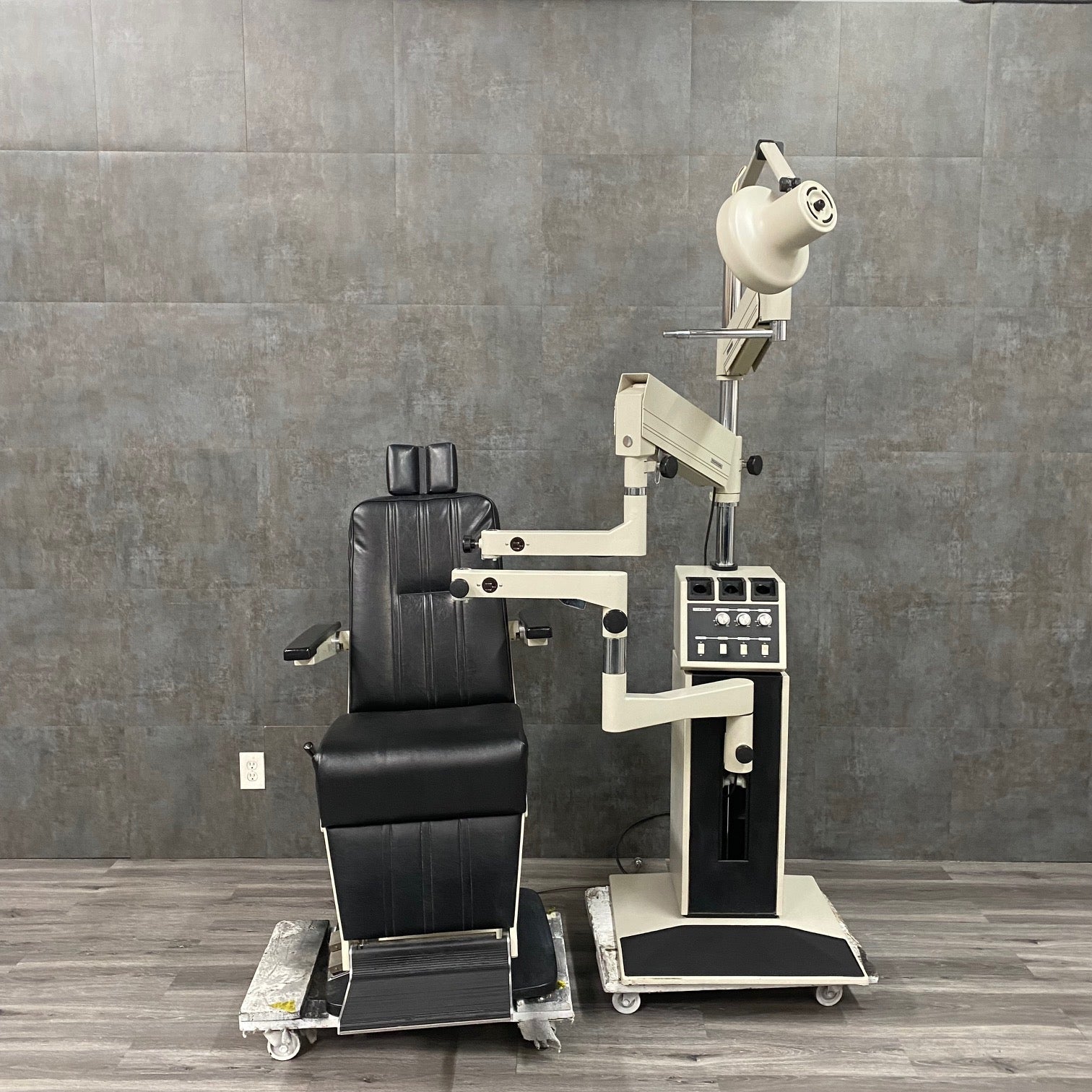 TopCon Chair and Stand Package (Used)