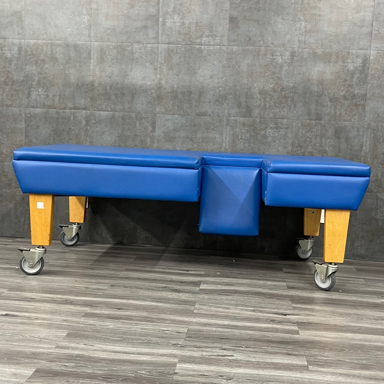 Heavy Duty Mobile Treatment table