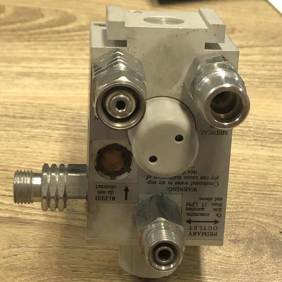 Tri-anim Low Flow Air / Oxygen Blender (Used)