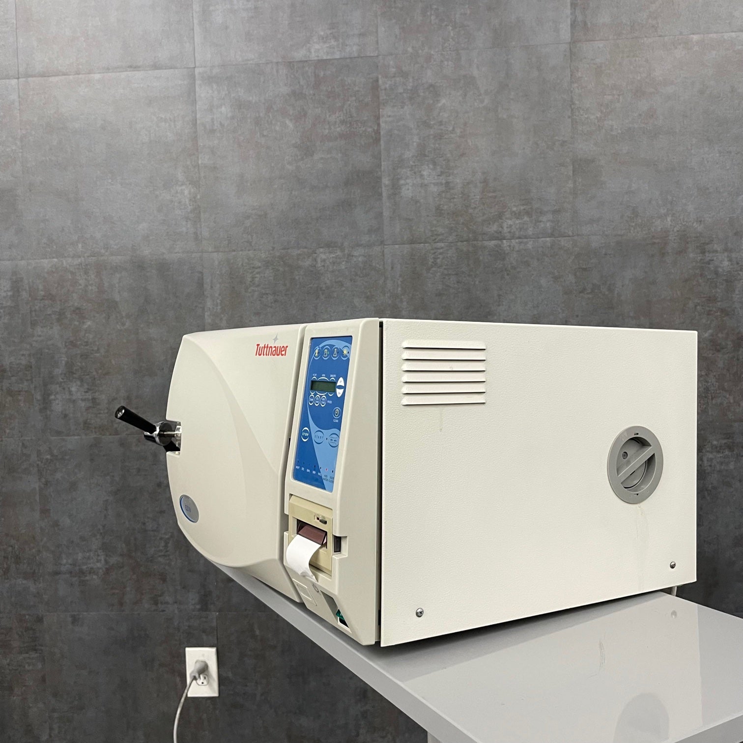 Tuttnauer EZ 10 Autoclave w Printer