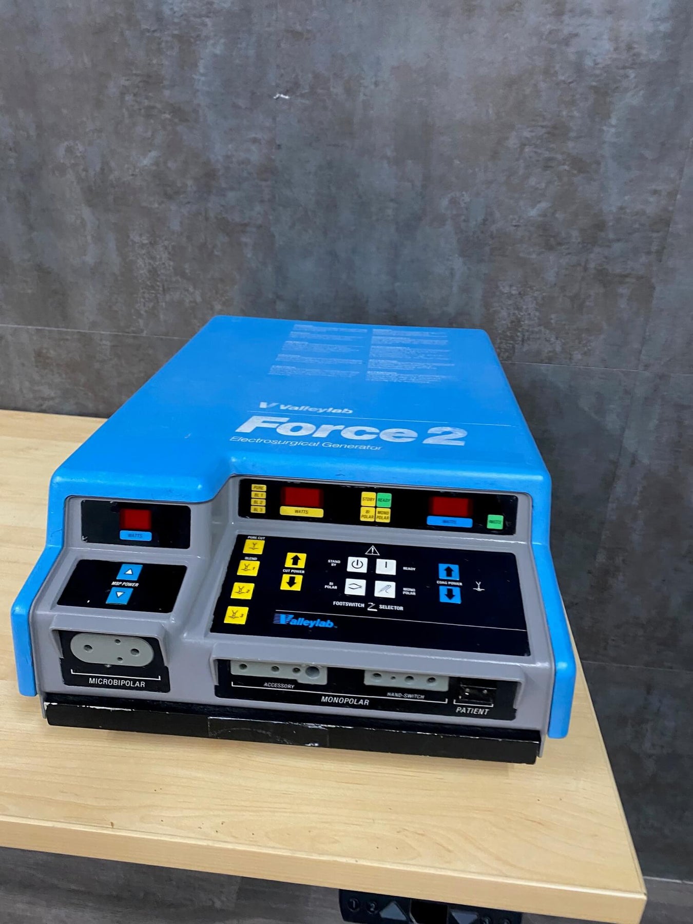 Valleylab Force 2 Electro Surgery Unit