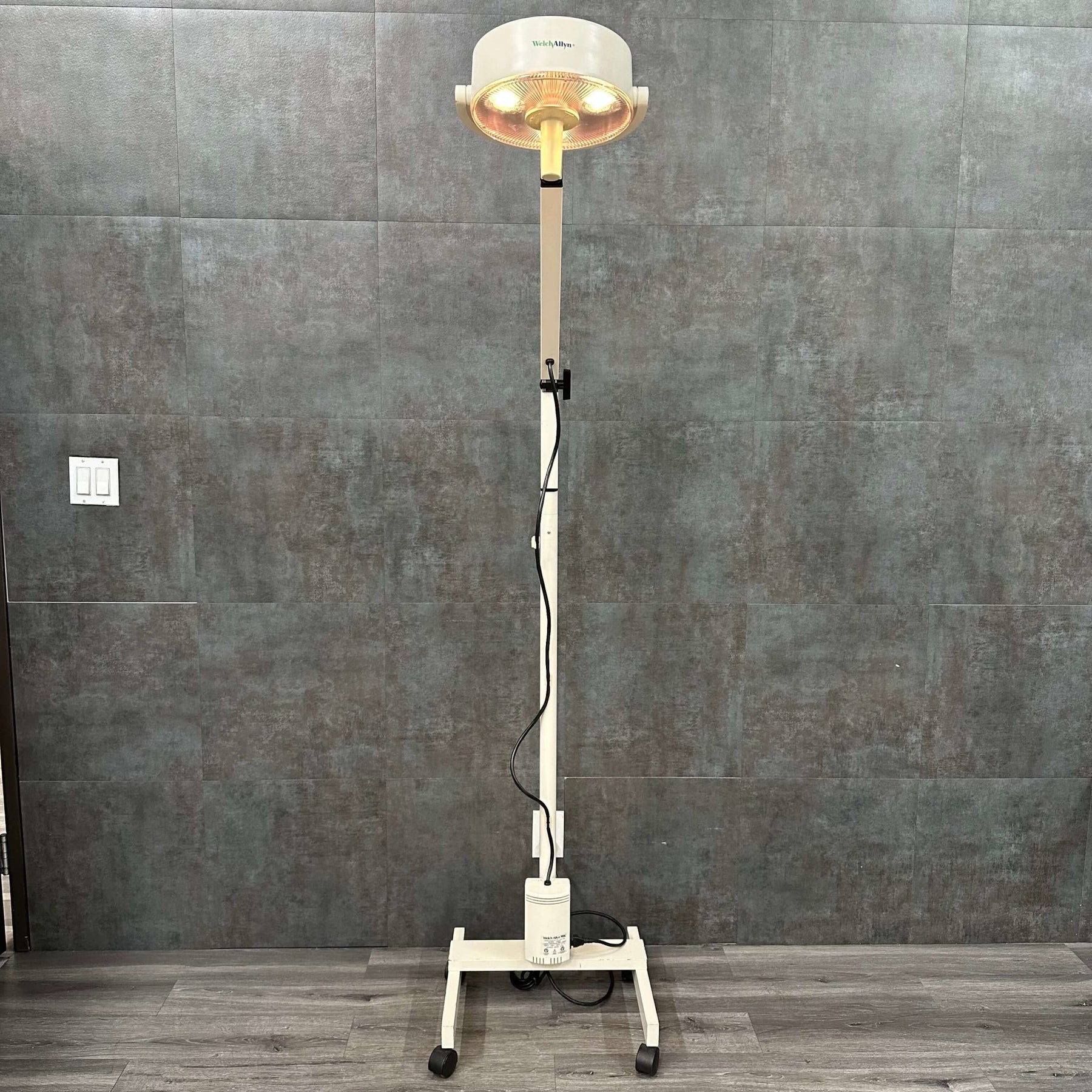 Welch Allyn Mobile Procedure Examination light