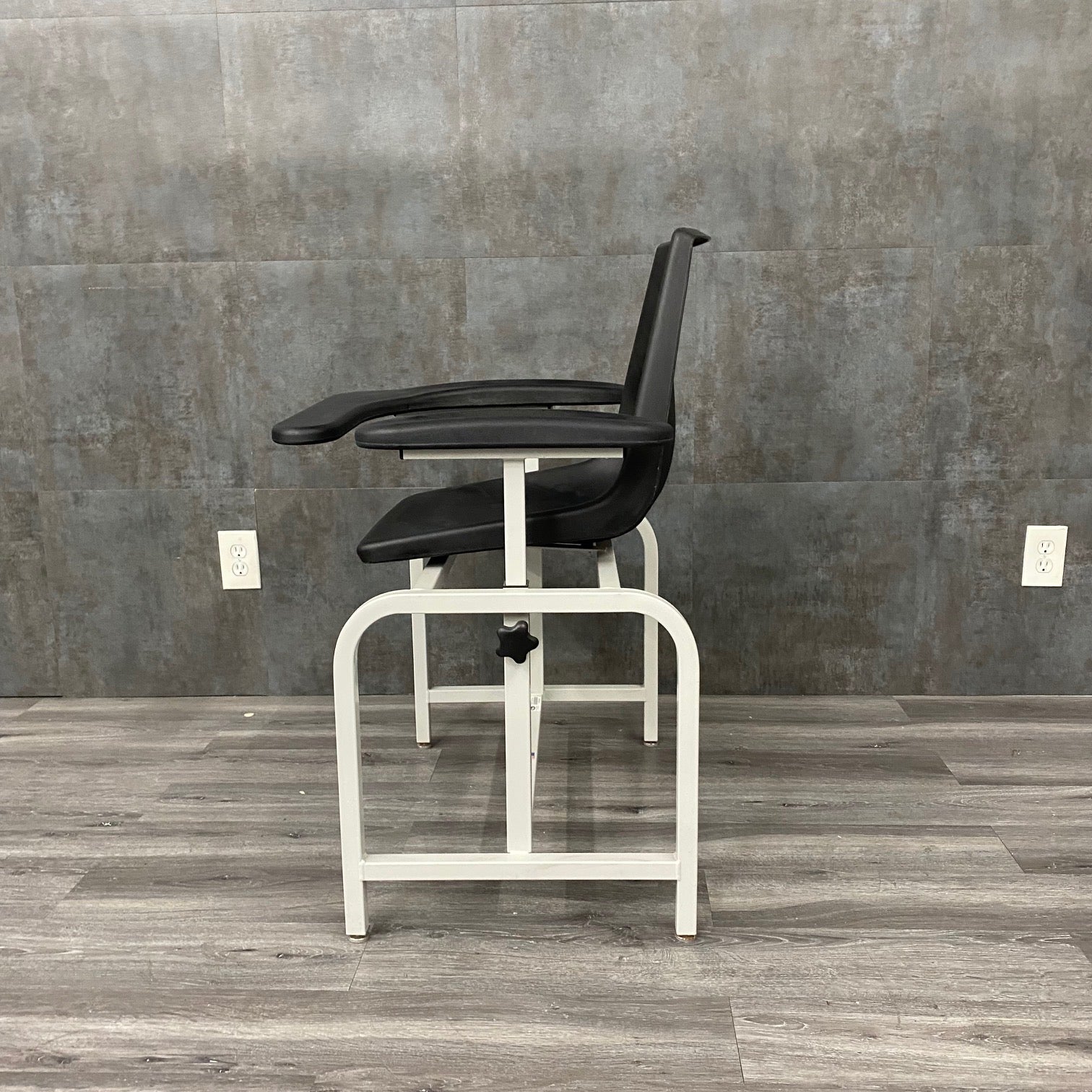 Winco Blood Drawing Chair