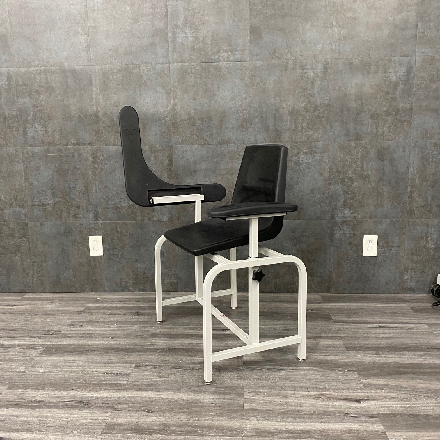 Winco Blood Drawing Chair