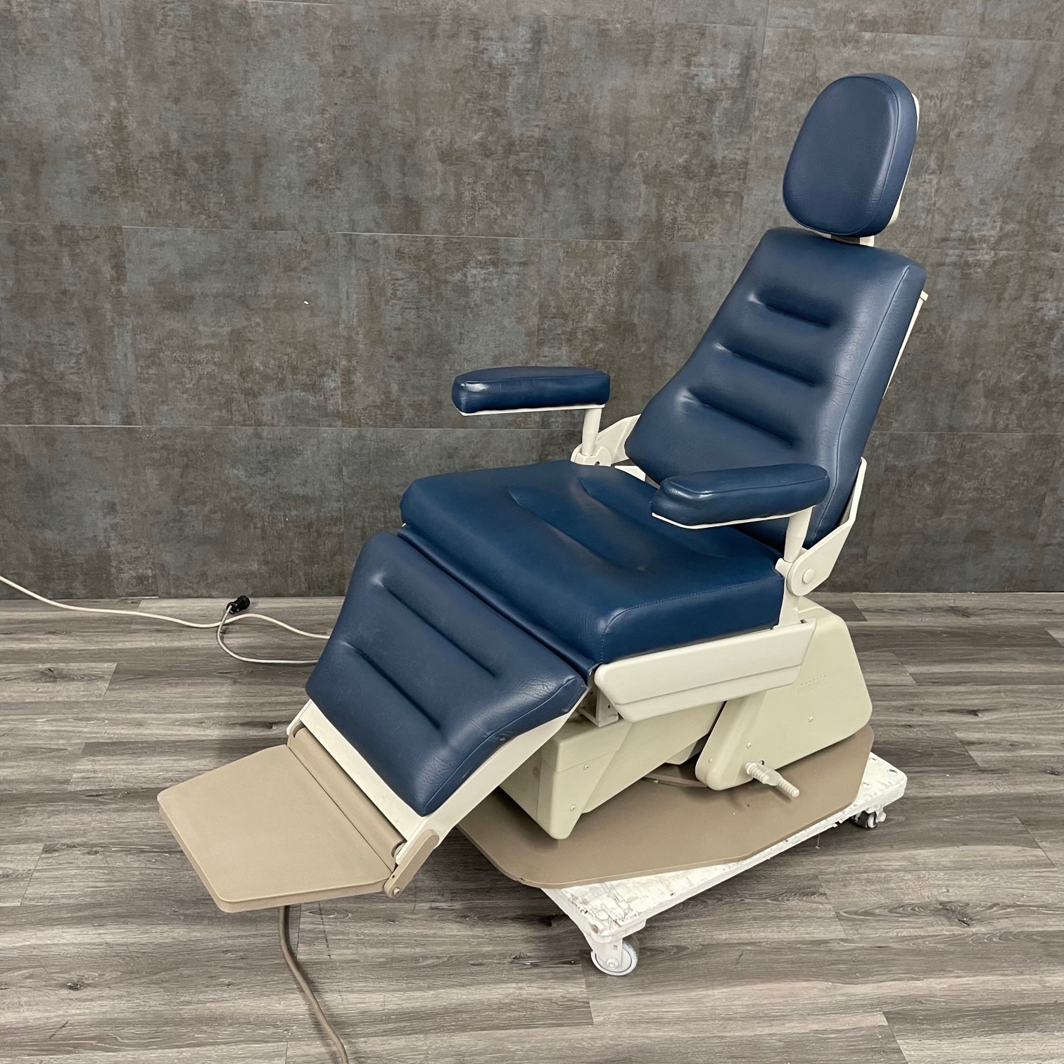 Woodlyn Optical ENT Procedure Chair