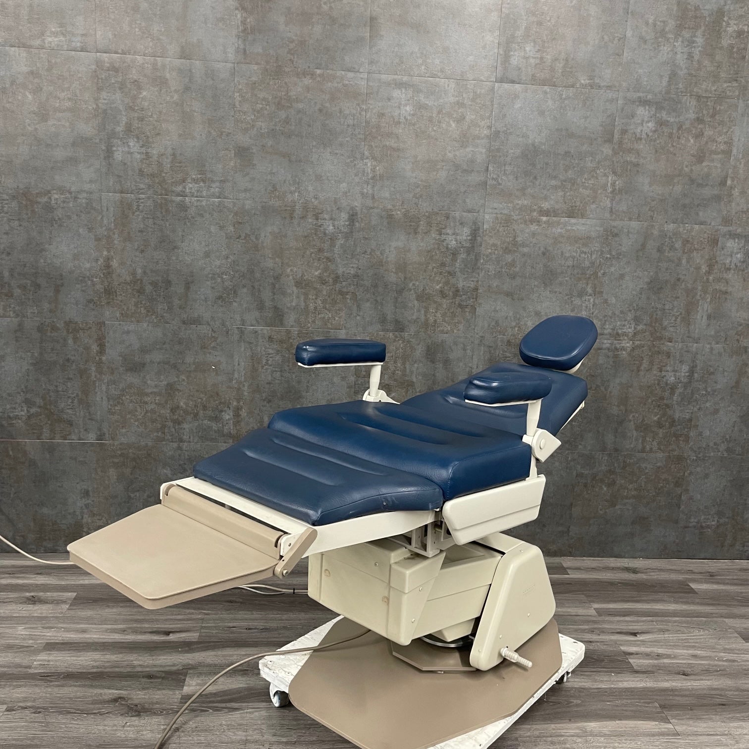 Woodlyn Optical ENT Procedure Chair