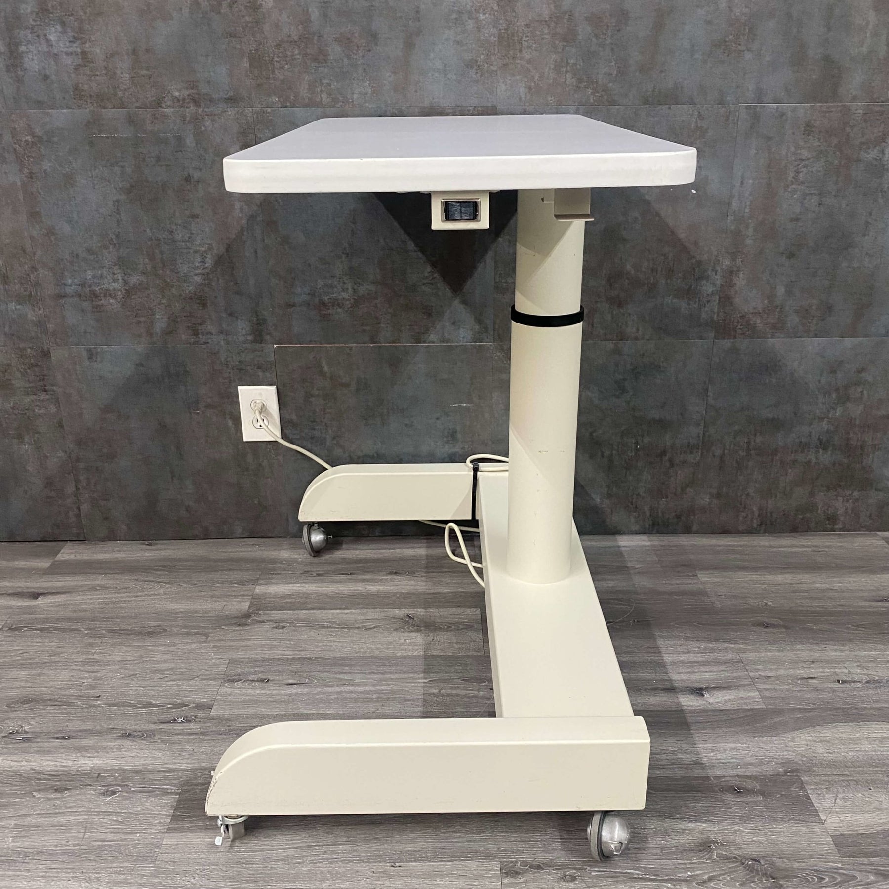 Zeiss Humphrey Double Power Instrument Table