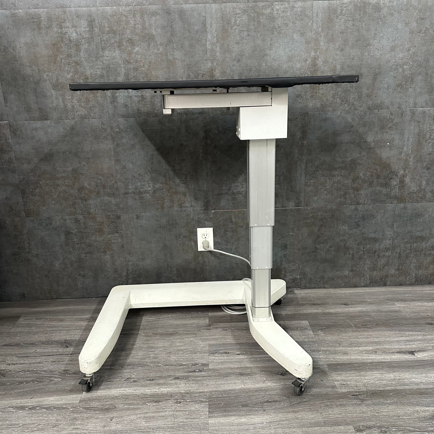 Zeiss Humphrey Double Power Instrument Table