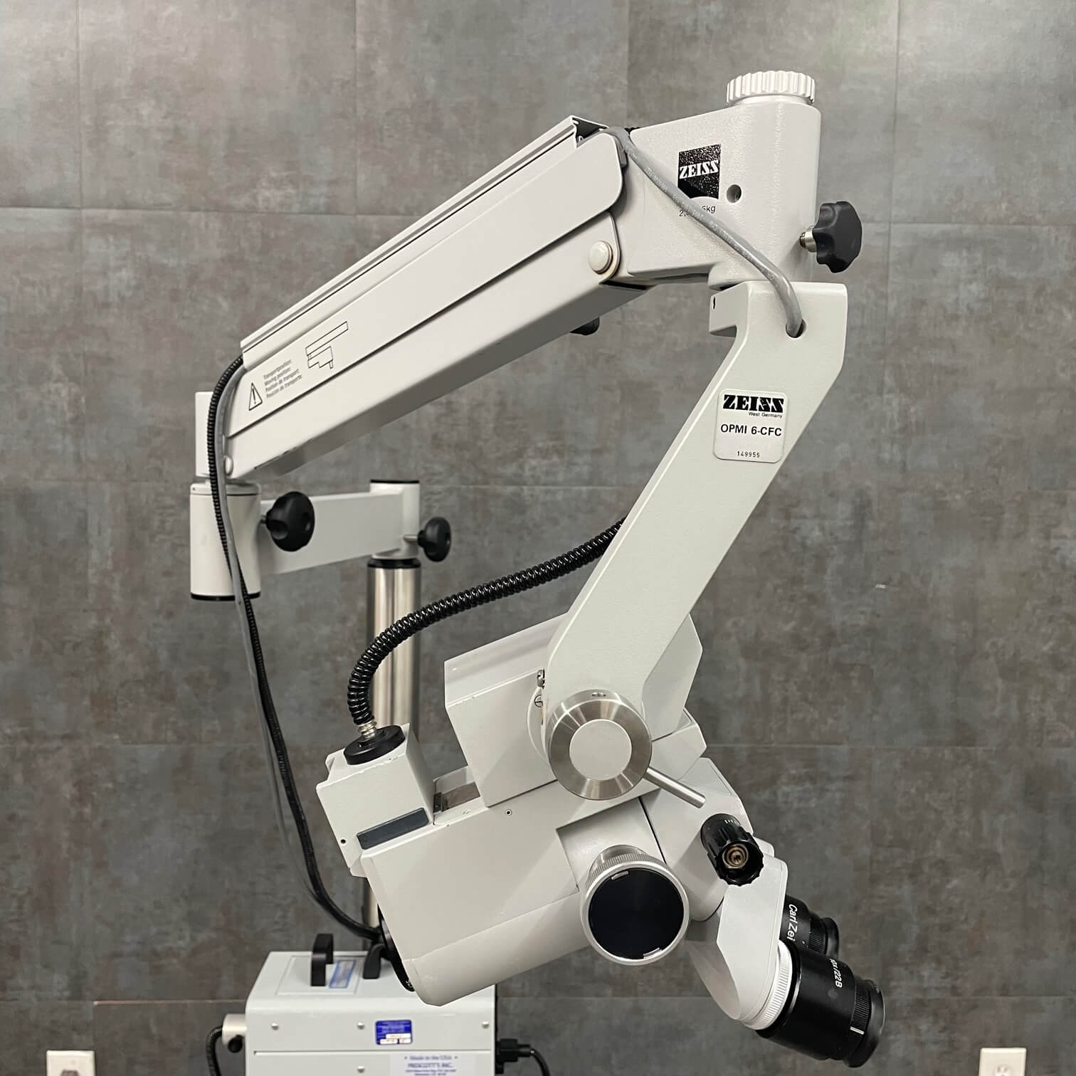 Zeiss OPMI 6-CFC Surgical Microscope